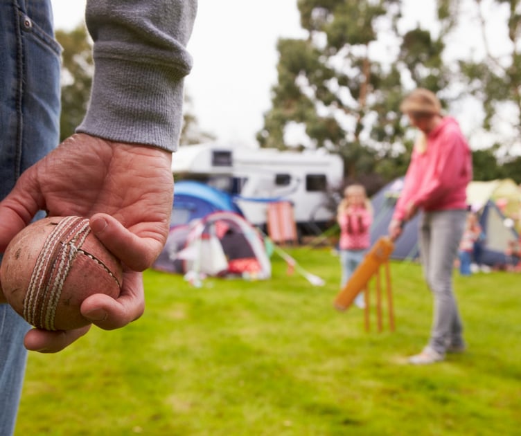 LiveLighter - Batter up! Laying down the rules of backyard cricket